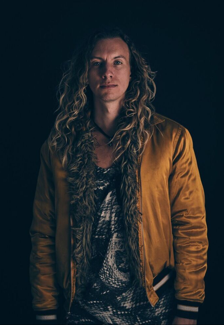 The Wallis | Audra Mae: Songs of Joy and Peace with Dylan Meek